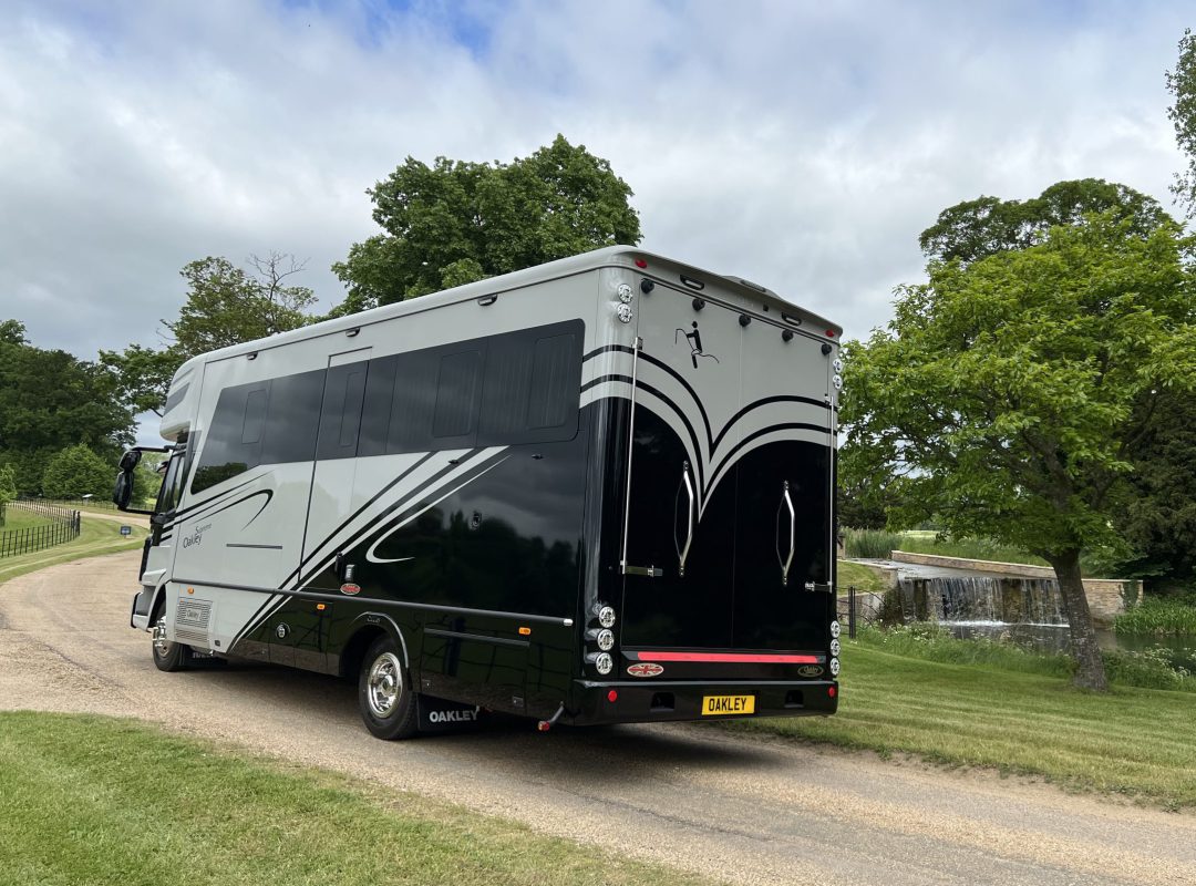 New 2023 Oakley Supreme | Oakley Horseboxes